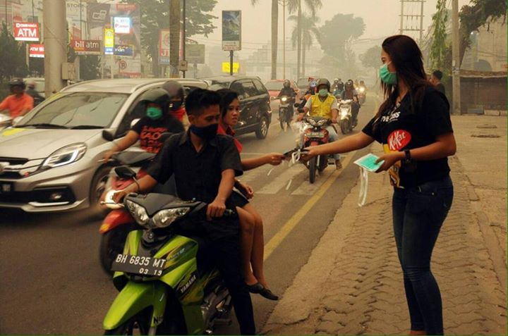 Beberapa Tips Berkendara Ketika ada Kabut Asap / Melewati Asap – Mercon ...